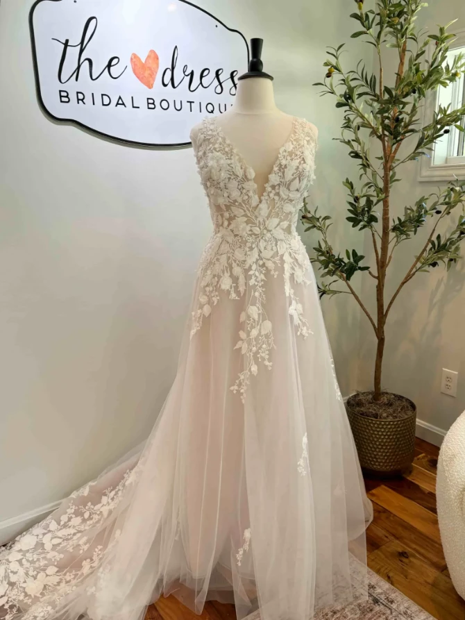 Georgia Rae | The Dress Bridal Boutique - GR32 | The Dress Bridal Boutique